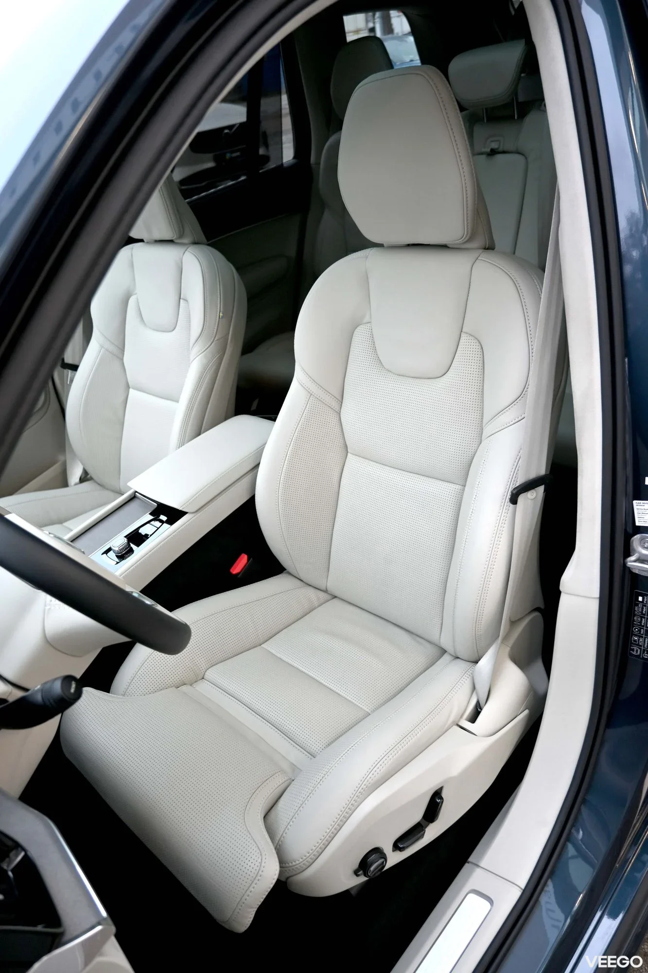 Volvo XC90 T8 TWIN ENGINE AWD 7K B&W 4C ULTRA BRIGHT XENIUM INTELLI ...