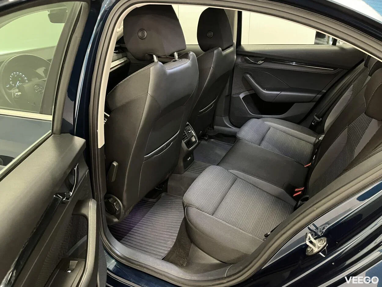 Skoda Octavia HB Ambition 7-k DSG 2 110kW - Veego