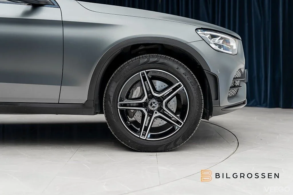 Mercedes-Benz GLC200 300 e Coupé 4MATIC AMG Line Taklucka Night 235kW ...